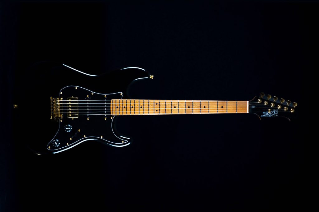 JET JS-400 BK G – JET Guitars